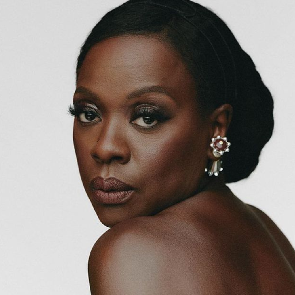 Η Viola Davis κόβει την ανάσα σε 4 iconic εξώφυλλα του ELLE Brasil ...