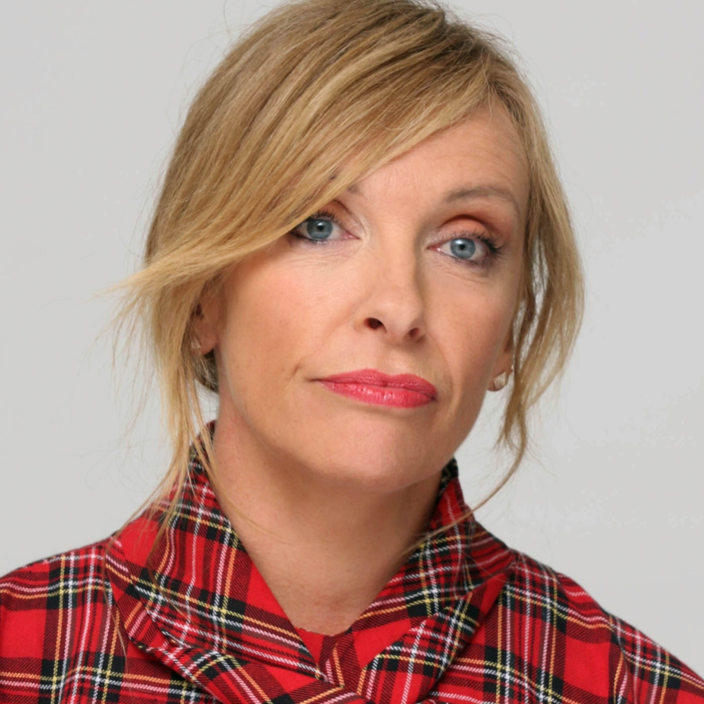 Η Toni Collette ανακοίνωσε το διαζύγιό της, μετά από φωτογραφίες του ...