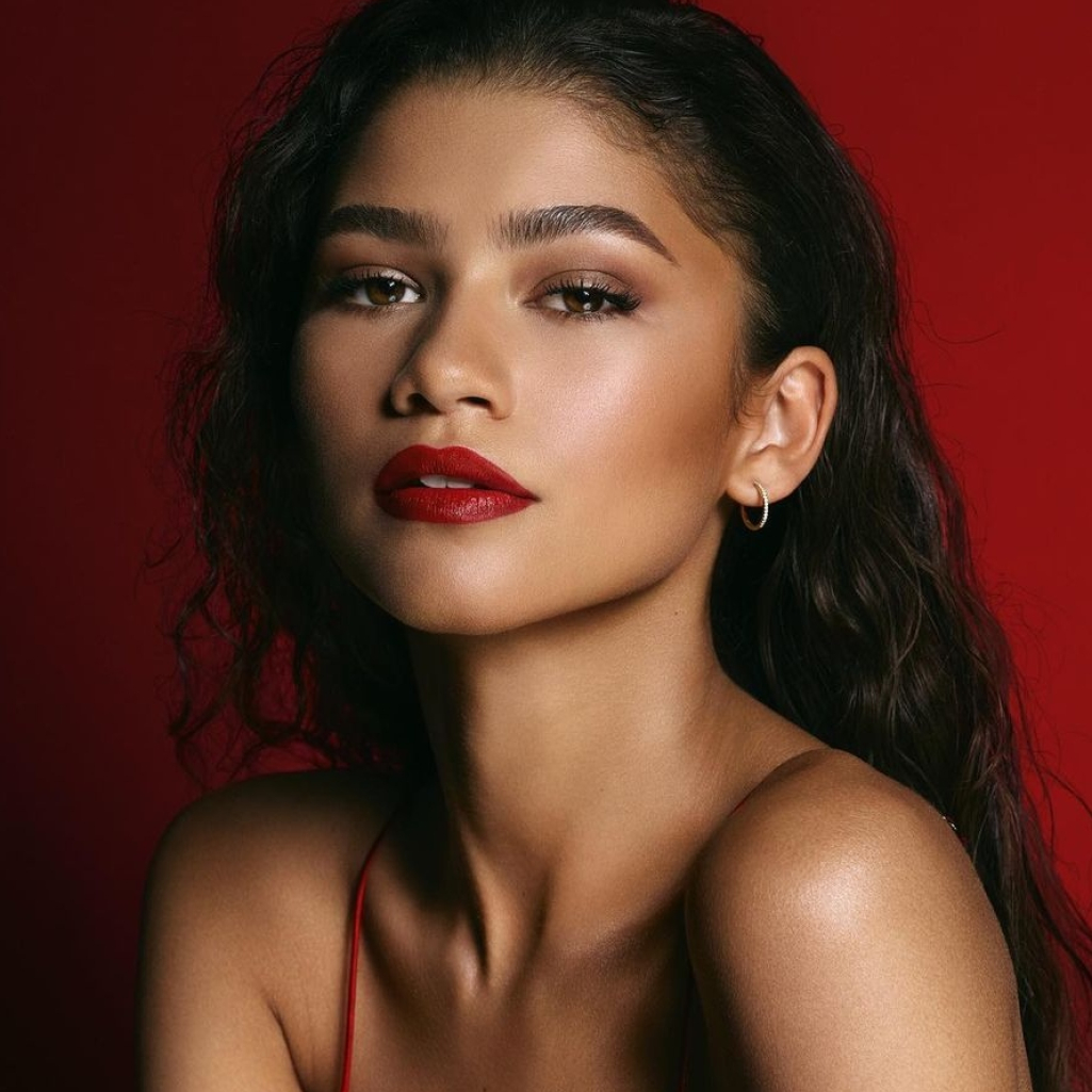 Η Zendaya έκανε το πιο cute bob και μας χαρίζει έμπνευση για την άνοιξη ...