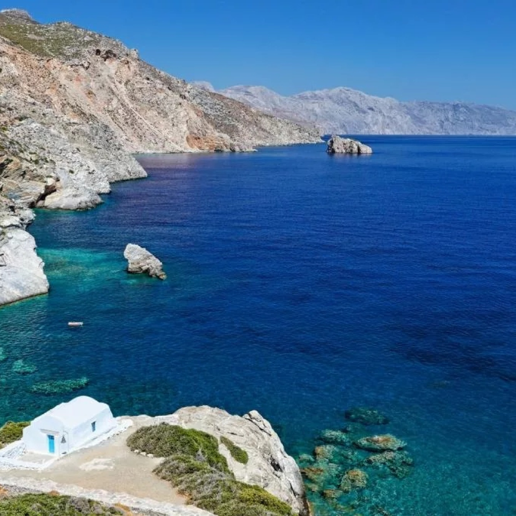 Αμοργός: Οι καλύτερες παραλίες για βουτιές στο απέραντο γαλάζιο | Jenny.gr