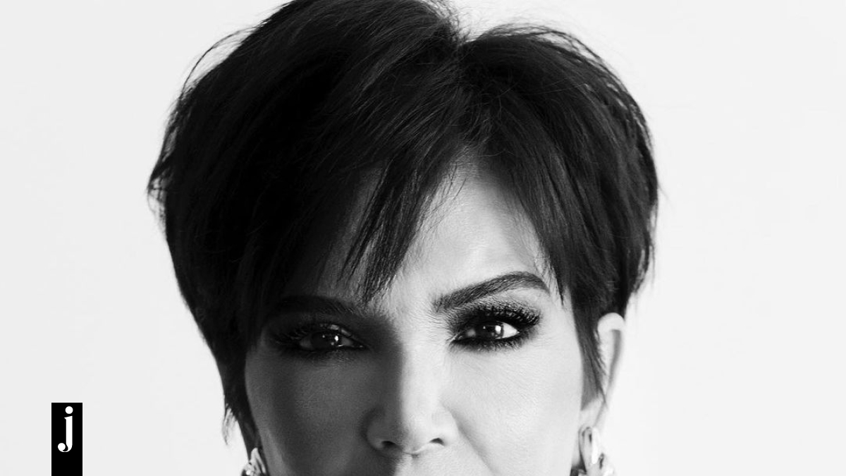 H momager Kris Jenner γίνεται για πρώτη φορά εξώφυλλο στην Vogue στα 67 ...