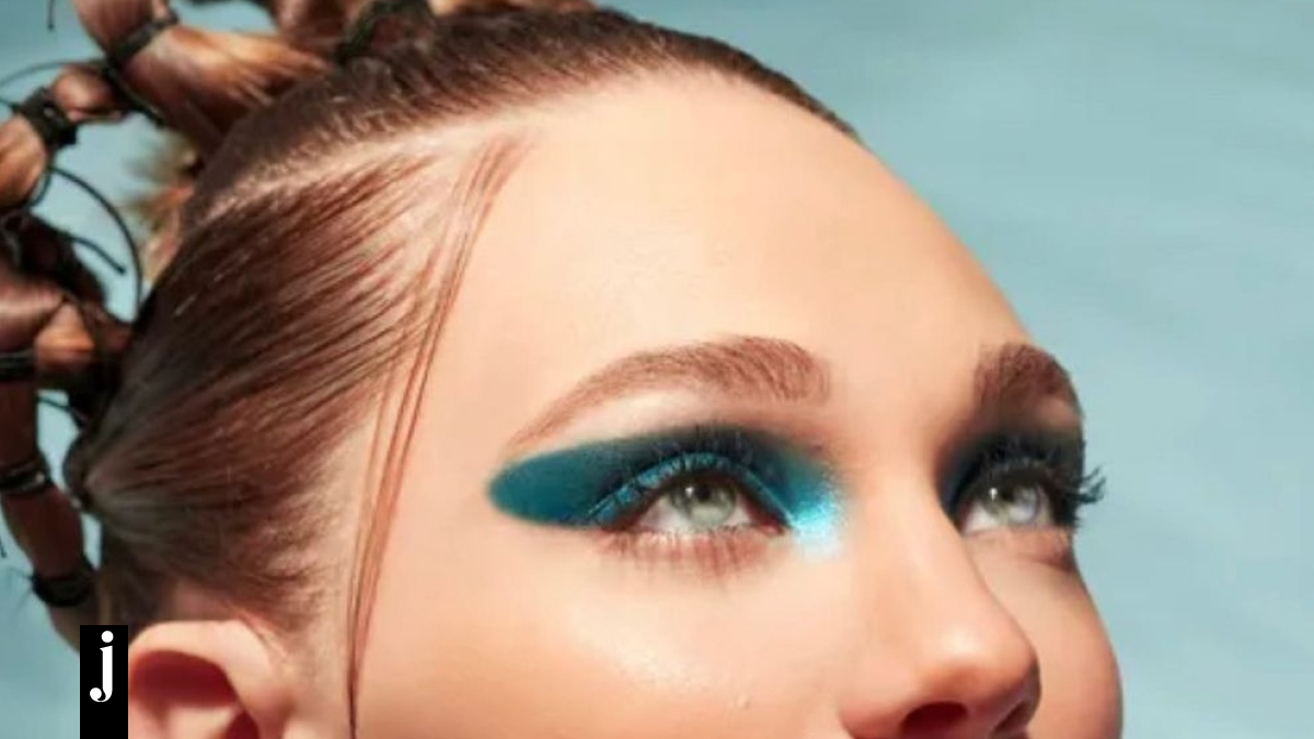 Led eyeliner: Η τολμηρή τάση στο μακιγιάζ που κάνει θραύση τώρα | Jenny.gr