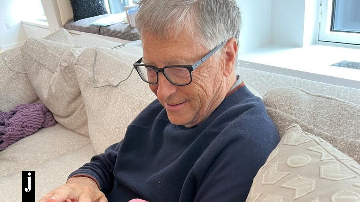 Ο Bill Gates στην πρώτη φωτογραφία με το εγγόνι του: «Ανυπομονώ να σε ...