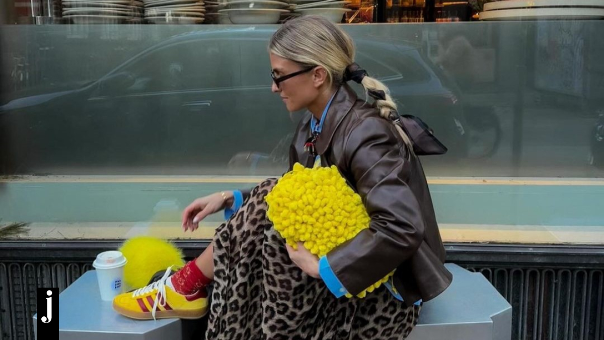 Cool Scandi: 6 καθημερινά & στιλάτα σύνολα με sneakers που αγαπούν οι ...