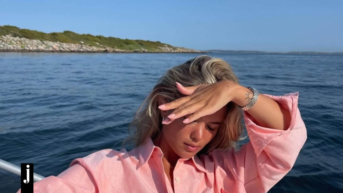 Watery nail trend: Το μανικιούρ που χαρίζει αίσθηση φρεσκάδας στα άκρα ...