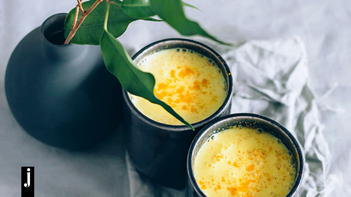 Τι είναι το "χρυσό γάλα" και γιατί να το πίνουμε κάθε βράδυ | Jenny.gr