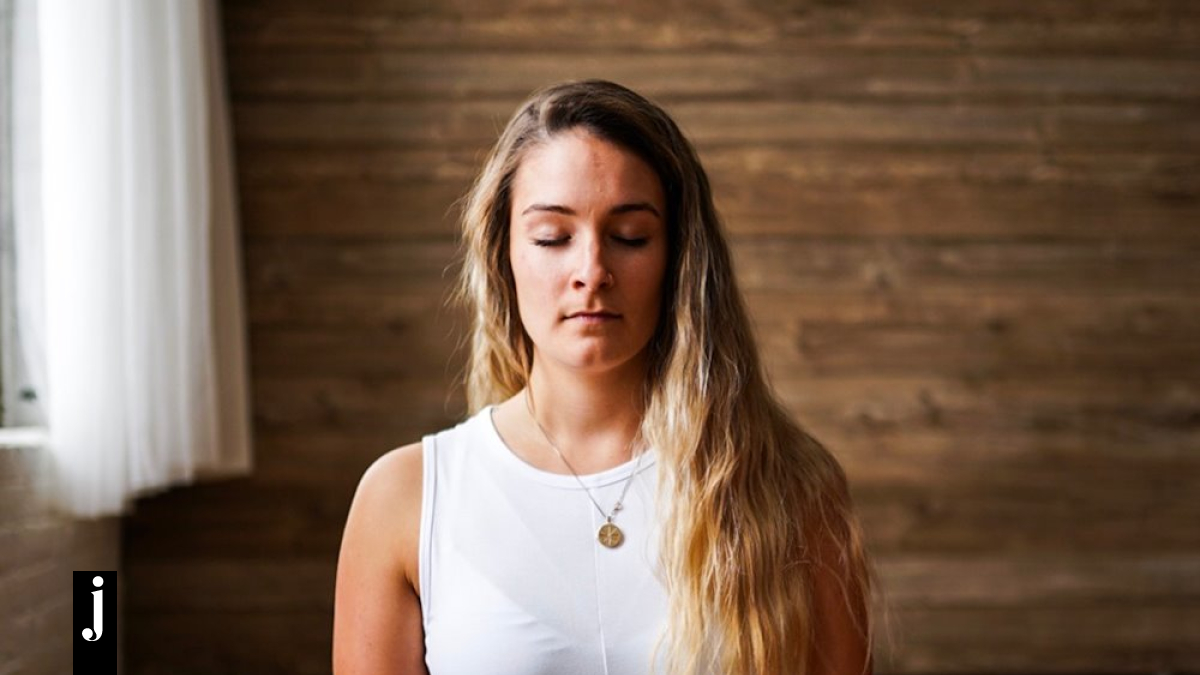 Face Yoga: Ασκήσεις προσώπου για να πείτε αντίο στις ρυτίδες | Jenny.gr