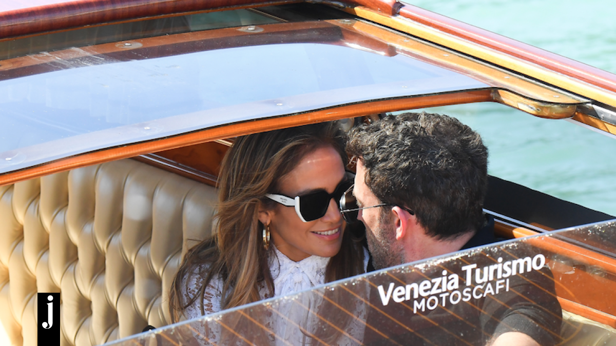 Red Carpet Official: Οι Bennifer κάνουν την πλέον εντυπωσιακή εμφάνιση ...